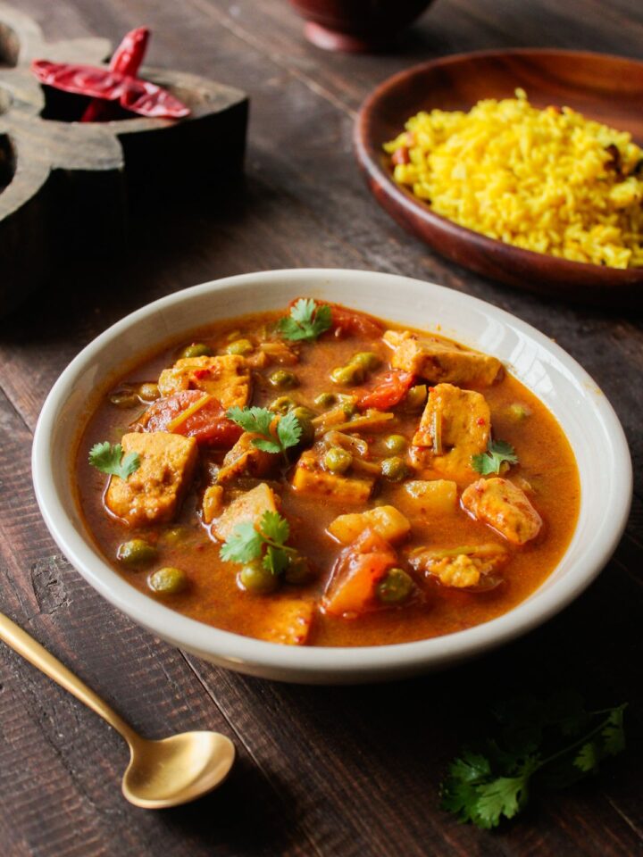 Aloo Matar Paneer - 30 Minute Indian Curry Recipe - Cooking The Globe