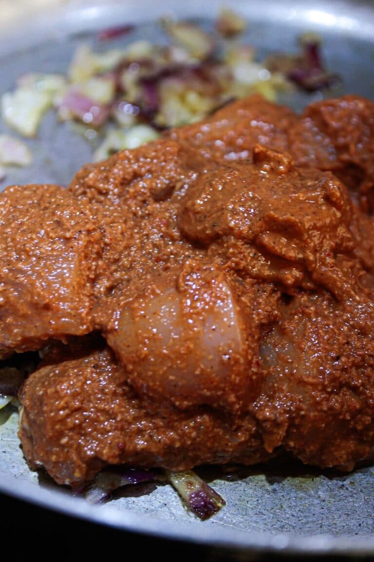 Spicy Chicken Vindaloo Recipe - Cooking The Globe