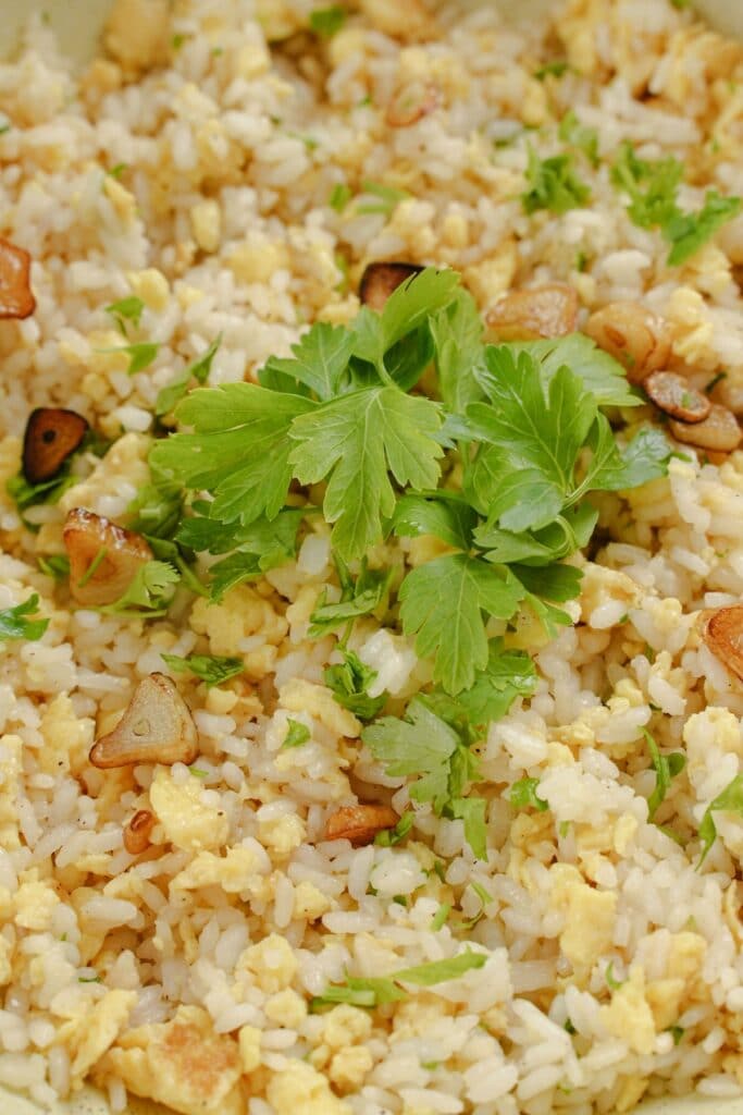 Japanese Garlic Fried Rice Recipe - Cooking The Globe