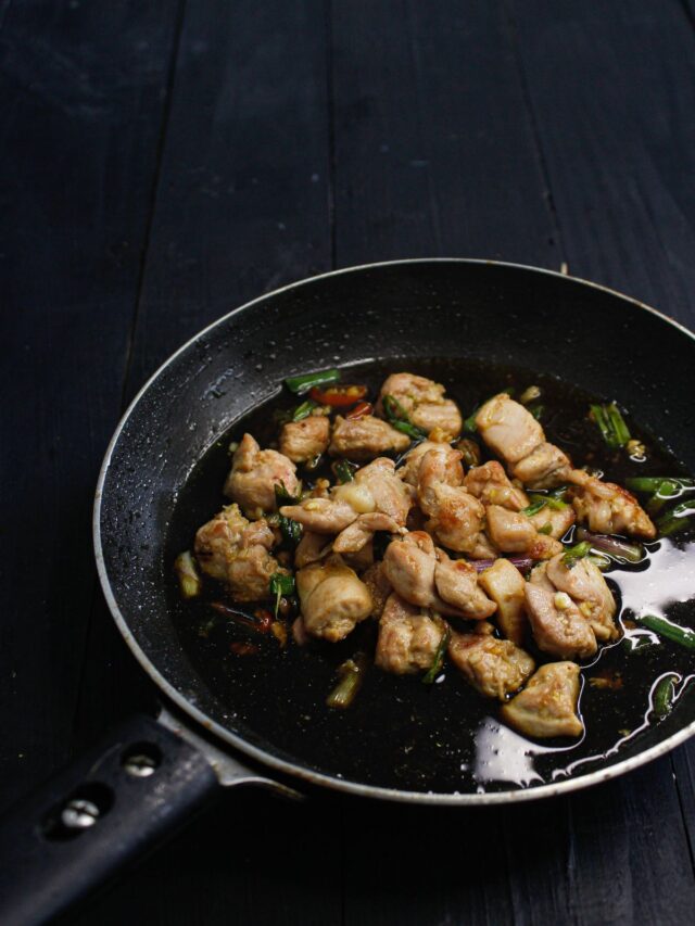 Easy Thai Basil Chicken Stir Fry | Pad Kraprow Gai - Cooking The Globe