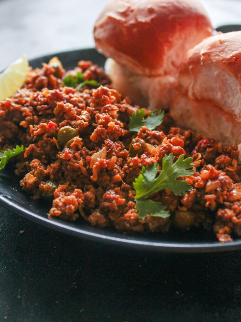 Easy Mutton Keema Pav Curry Recipe - Cooking The Globe