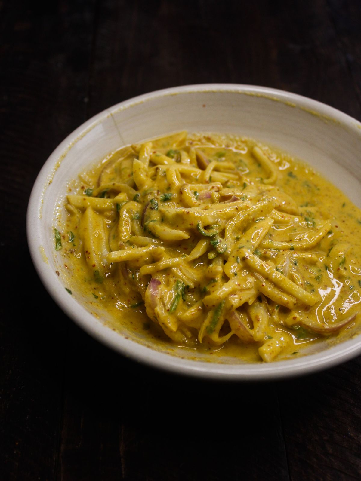 Aloo Pyaz Pakoras: Onion and Potato Fritters - Cooking The Globe