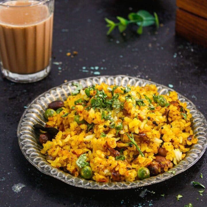 Healthy Poha Recipe: Easy Indian Breakfast - Cooking The Globe
