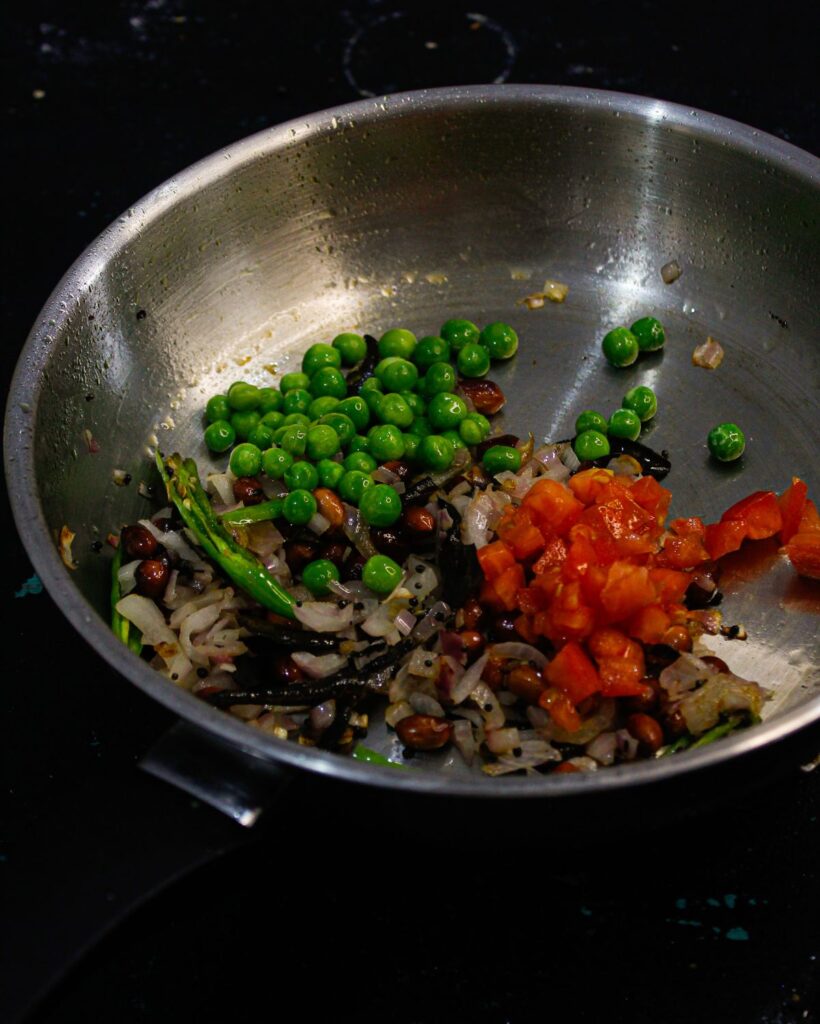 Healthy Poha Recipe: Easy Indian Breakfast - Cooking The Globe