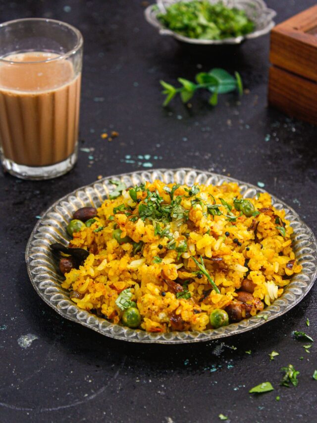 Healthy Poha Recipe: Easy Indian Breakfast - Cooking The Globe