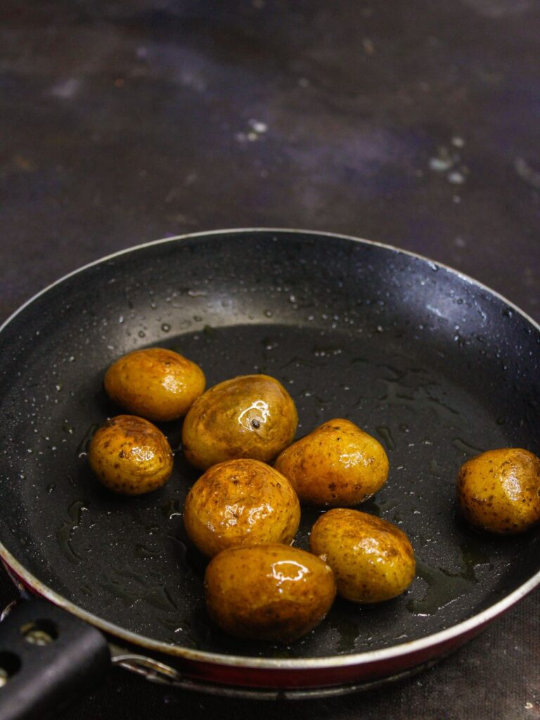 Dahi Aloo: Indian Potato Yogurt Curry - Cooking The Globe