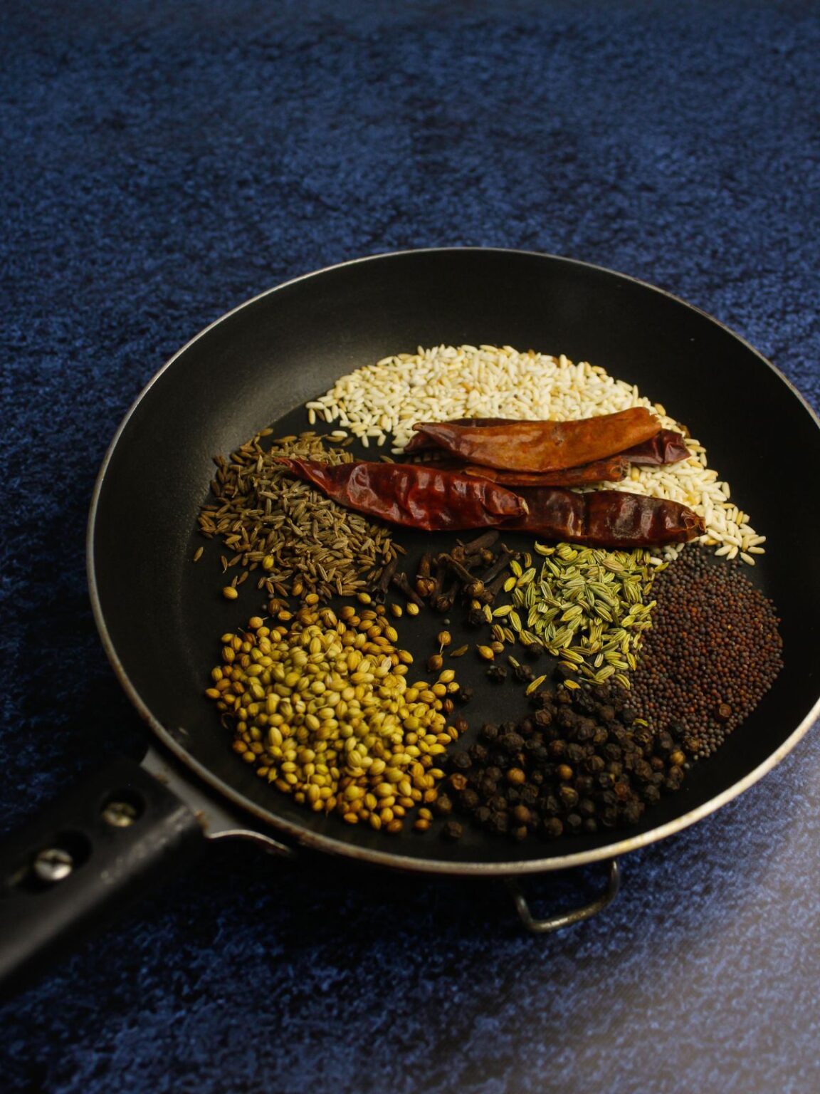 Sri Lankan Chicken Kothu Roti - Cooking The Globe