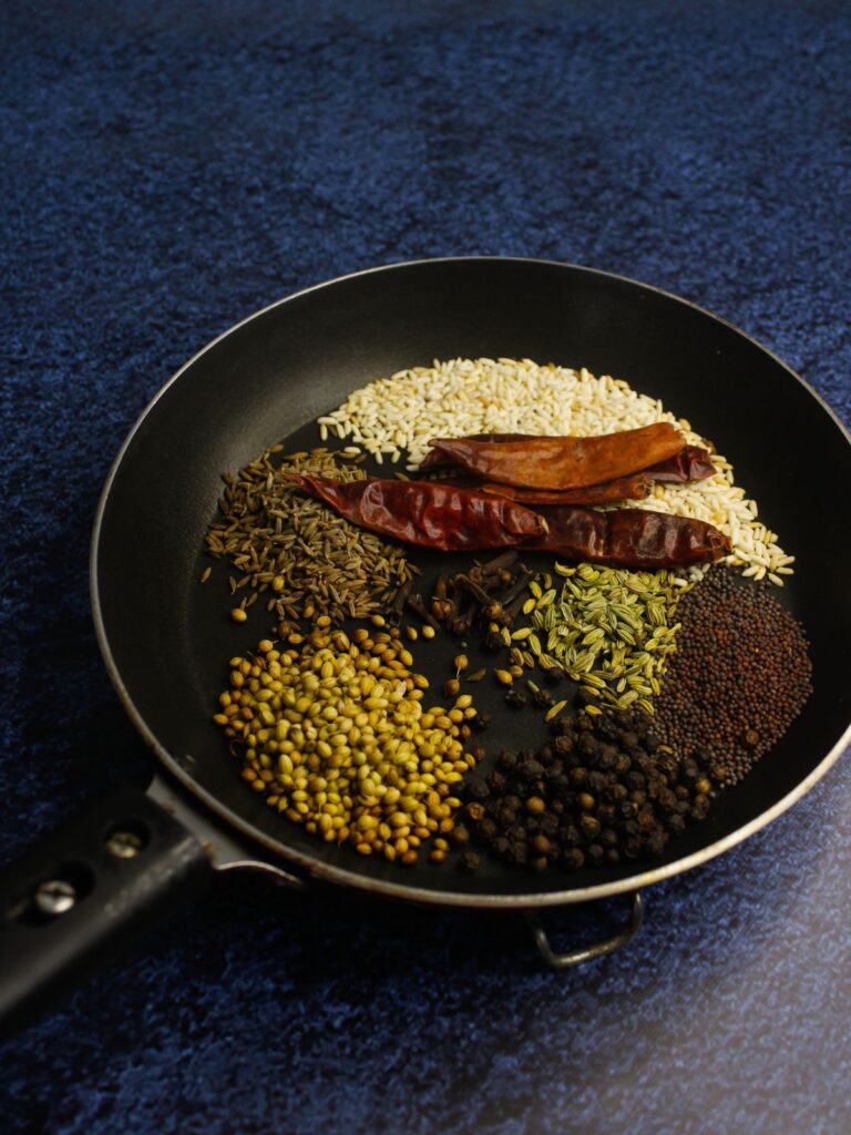 Sri Lankan Chicken Kothu Roti - Cooking The Globe