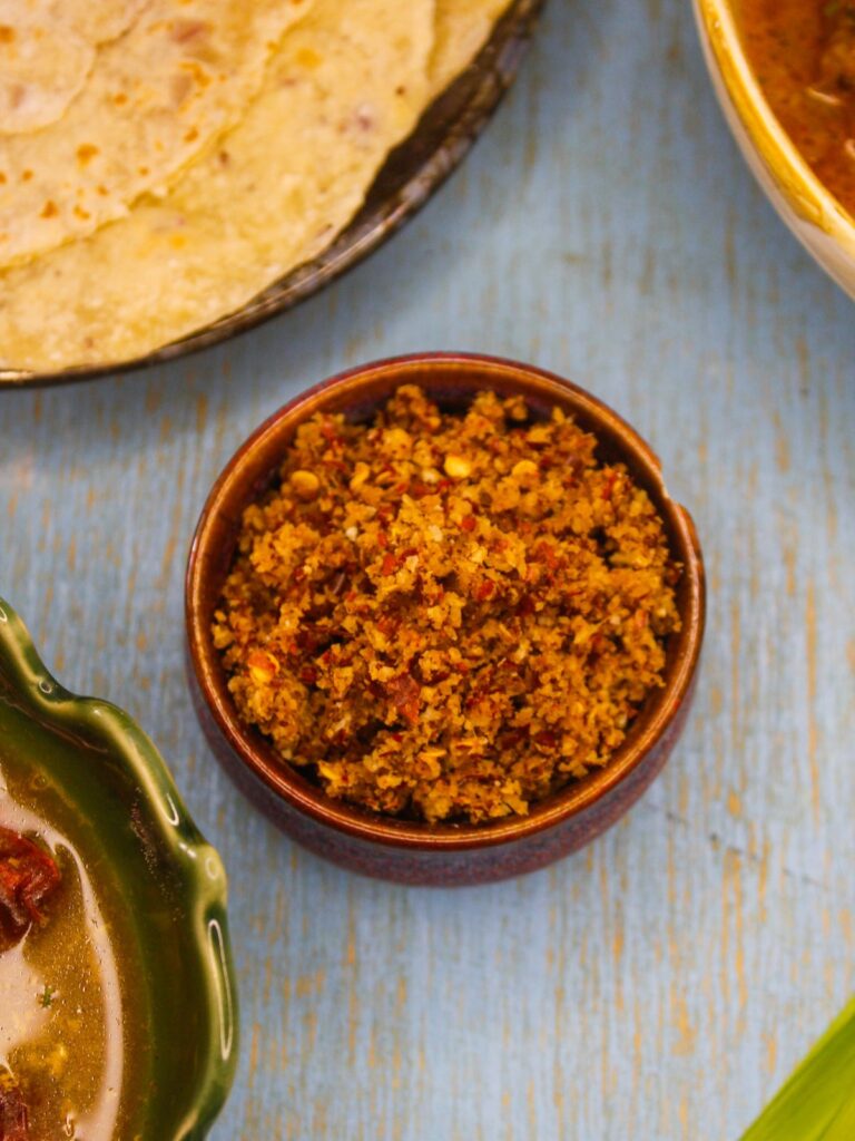 Pol Sambol: Sri Lankan Coconut Relish - Cooking The Globe