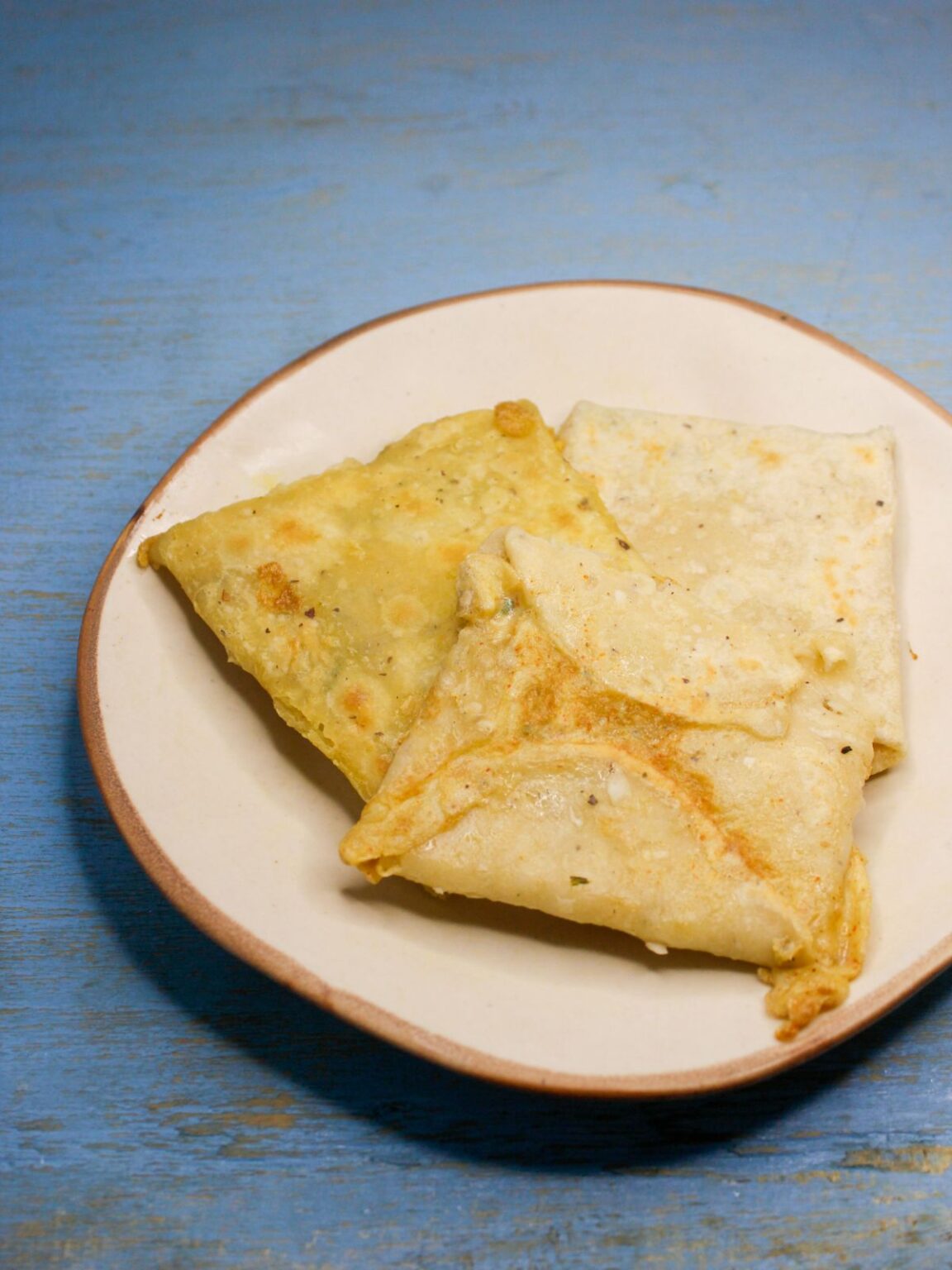 Crispy Sri Lankan Egg Roti - Cooking The Globe
