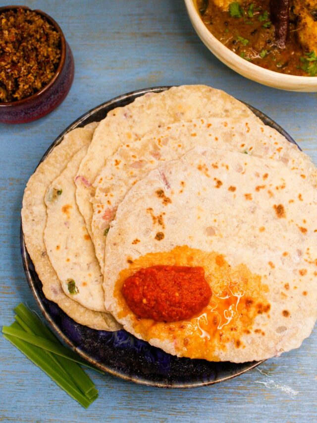 Authentic Sri Lankan Pol Roti - Cooking The Globe