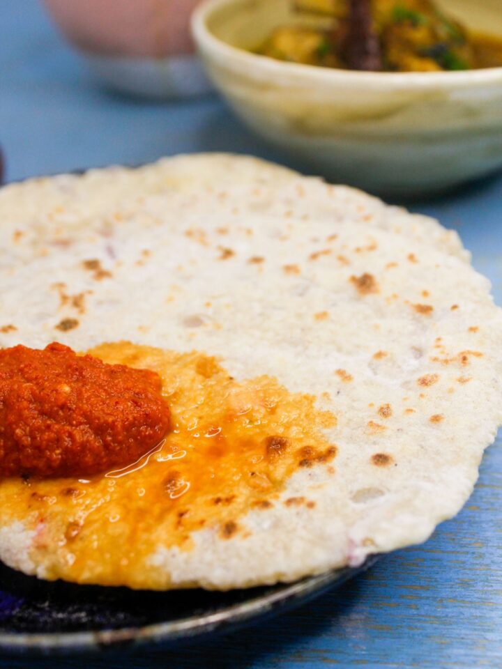 Authentic Sri Lankan Pol Roti - Cooking The Globe