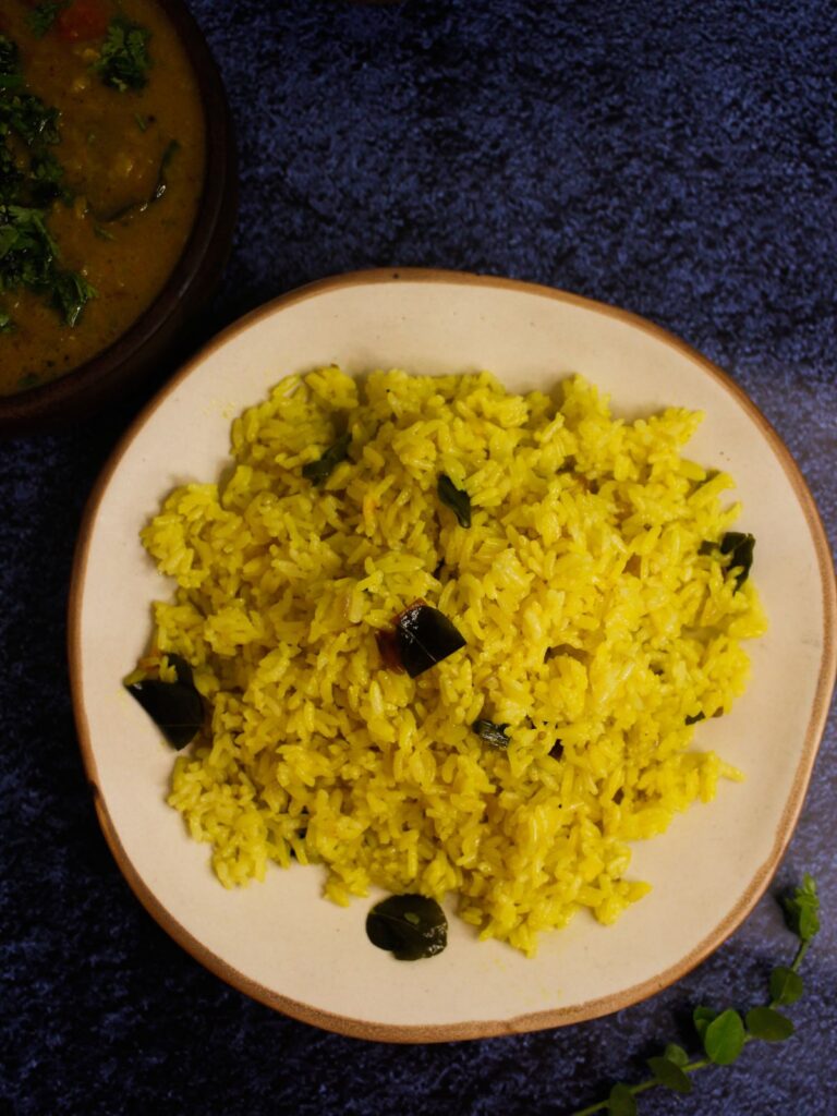 Quick Sri Lankan Yellow Rice - Cooking The Globe