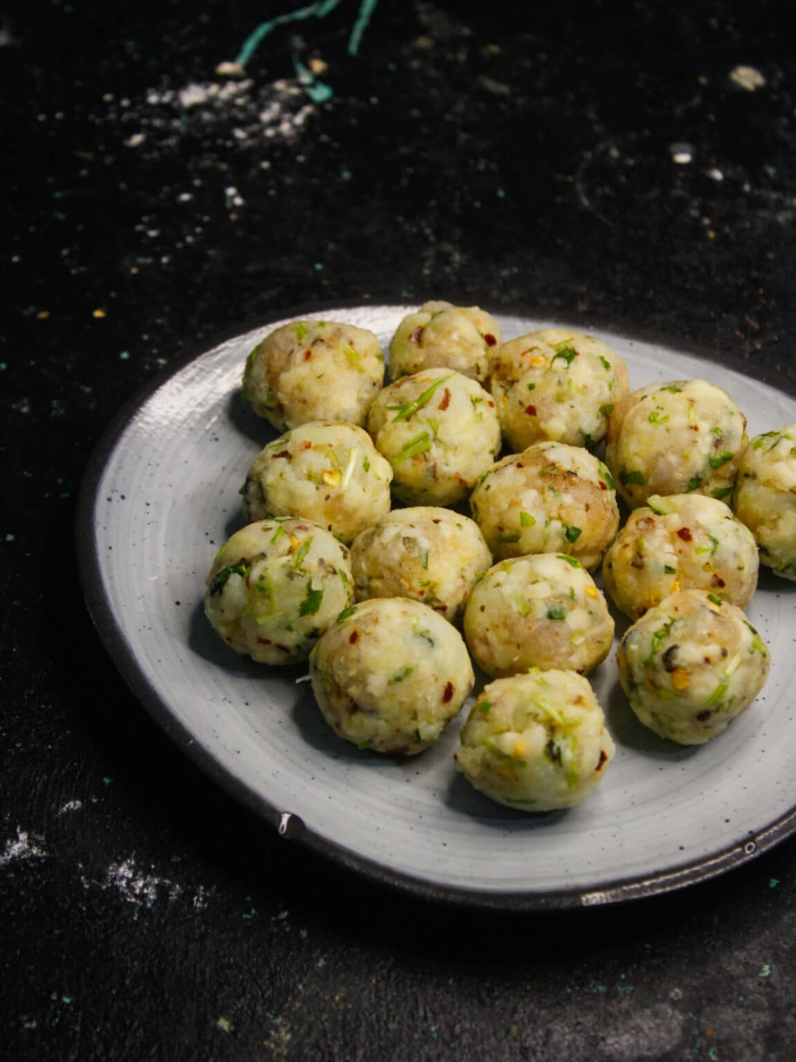 Crispy Fried Cheesy Potato Balls - Cooking The Globe