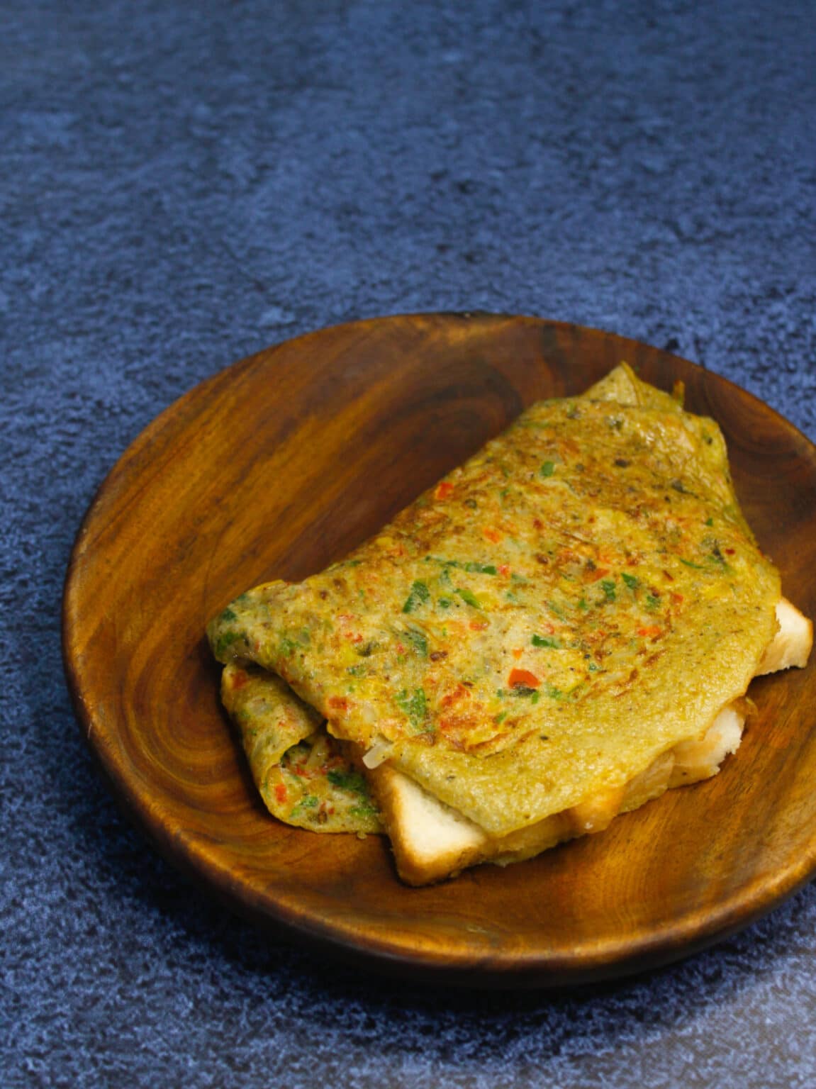 Bread Omelet: Easy Indian Style Breakfast - Cooking The Globe